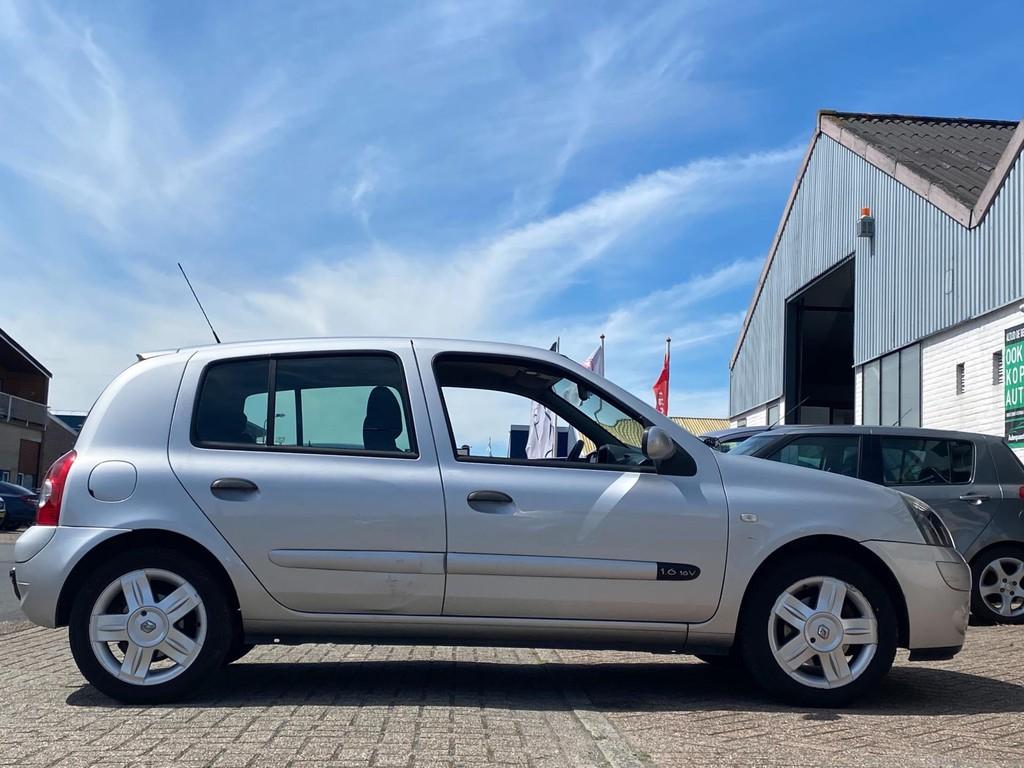 RENAULT CLIO 1.6-16V Community - Automotive Trade Center