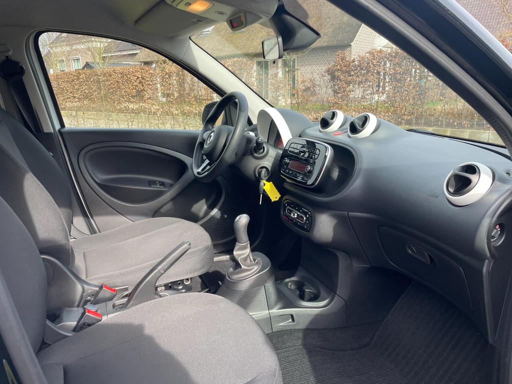 Smart forfour 1.0 Pure - Automotive Trade Center