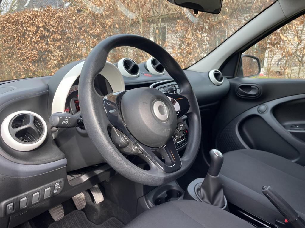 Smart forfour 1.0 Pure - Automotive Trade Center