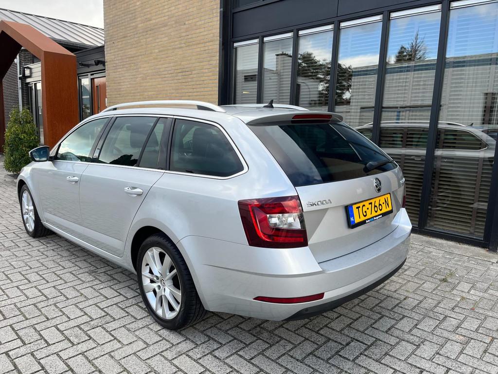 SKODA Octavia Combi Combi 1.6 TDI Greentech Clever Edition|Airco|Cruise ...